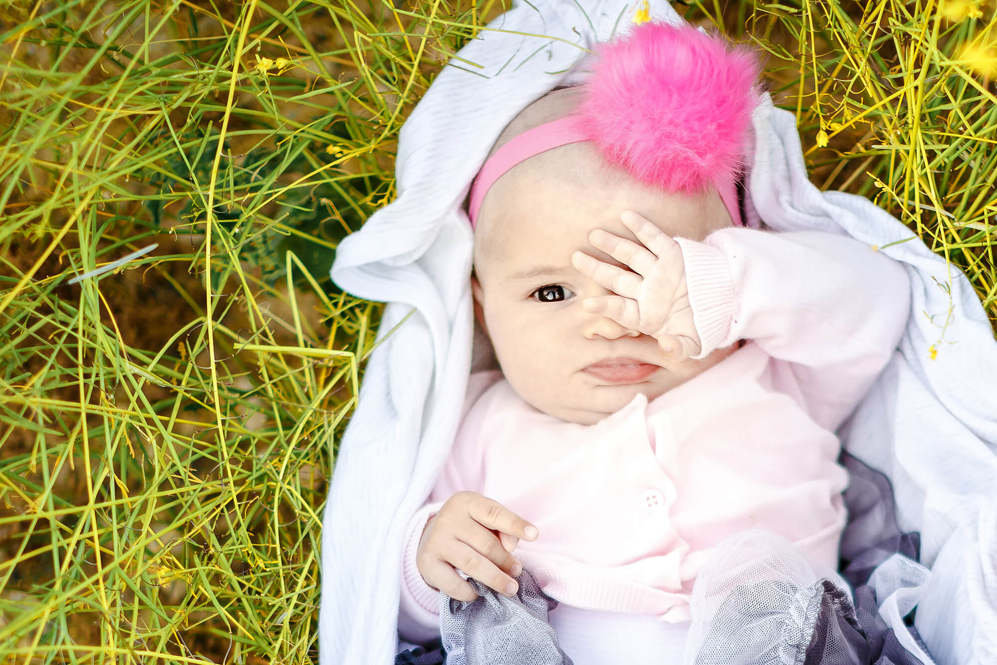 Baby photography in Dubai. Professional little baby photo services ...