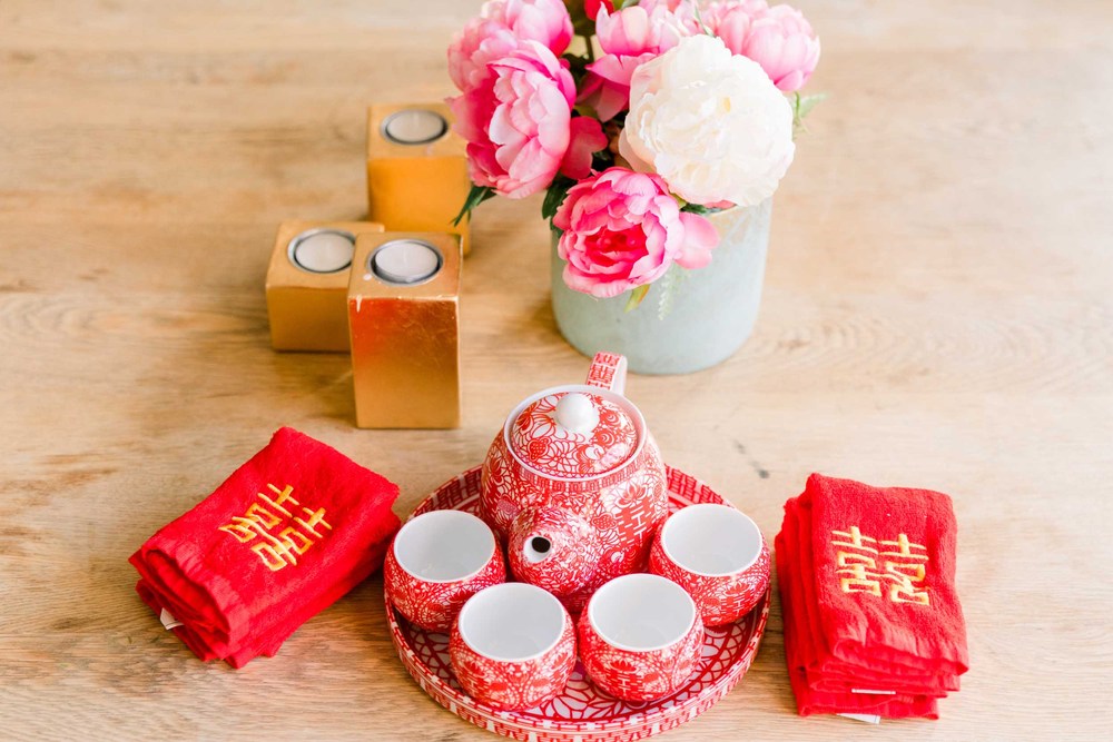 Destination wedding in Paris with a Chinese tea ceremony