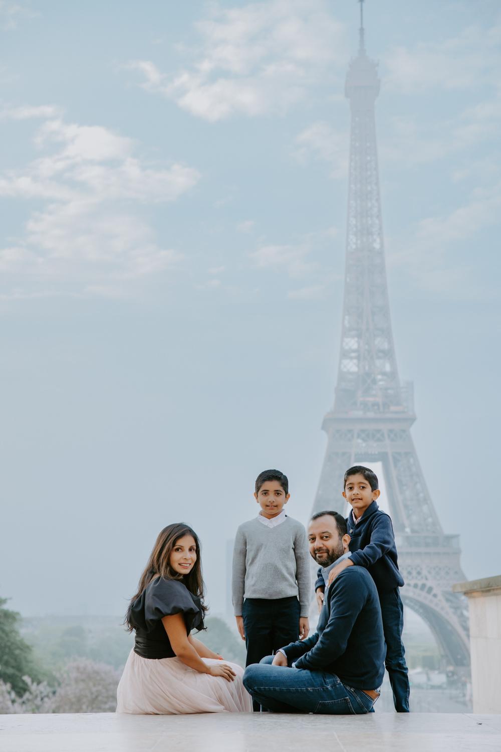 Nancy, Sumit & kids - family photo session at the Eiffel Tower in Paris