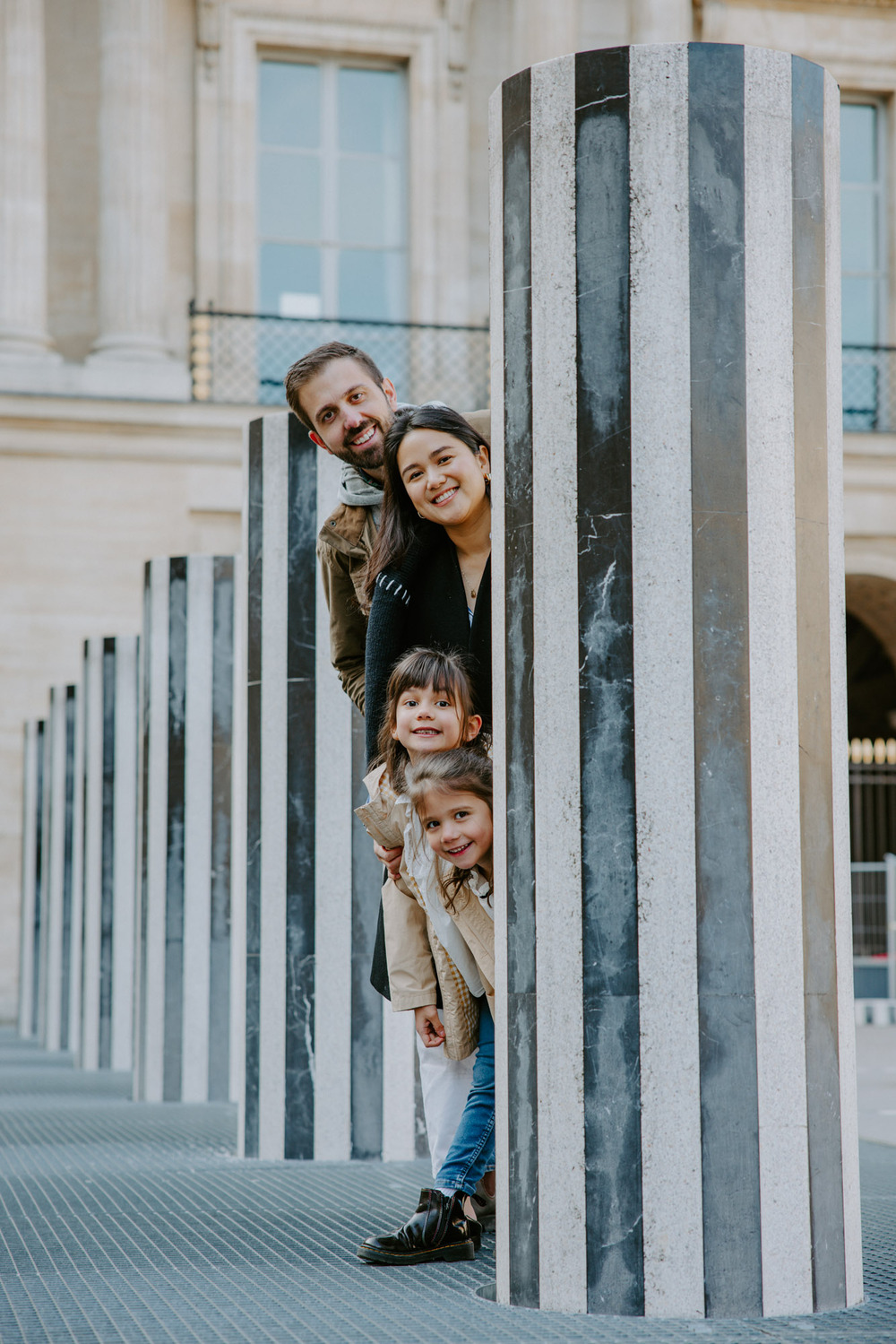 Jenny, Nick & girls - photoshoot in Paris at the Palais Royal and the Louvre - Sneak peek